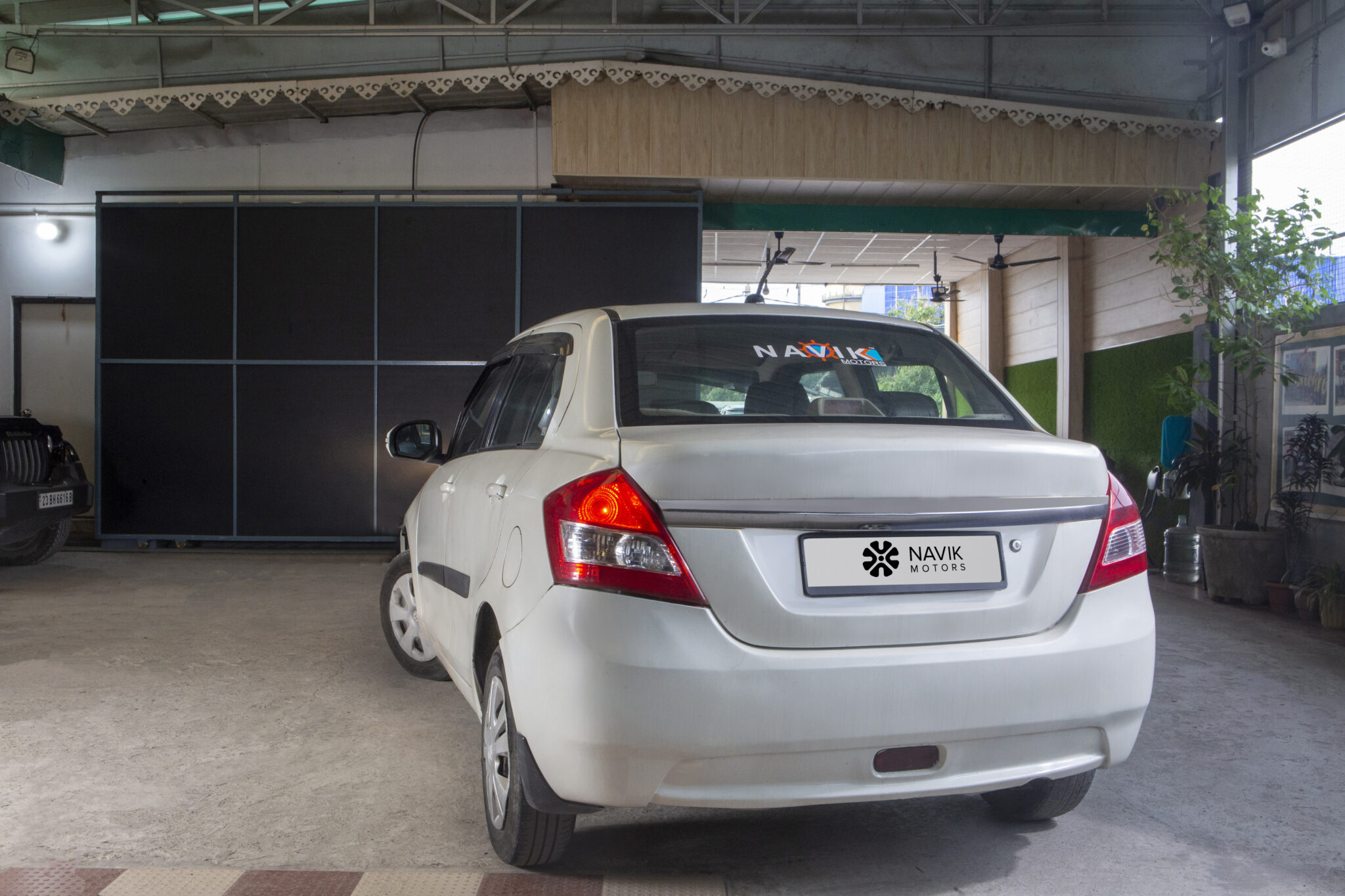 Maruti Swift Dzire VDI – Navik Motors